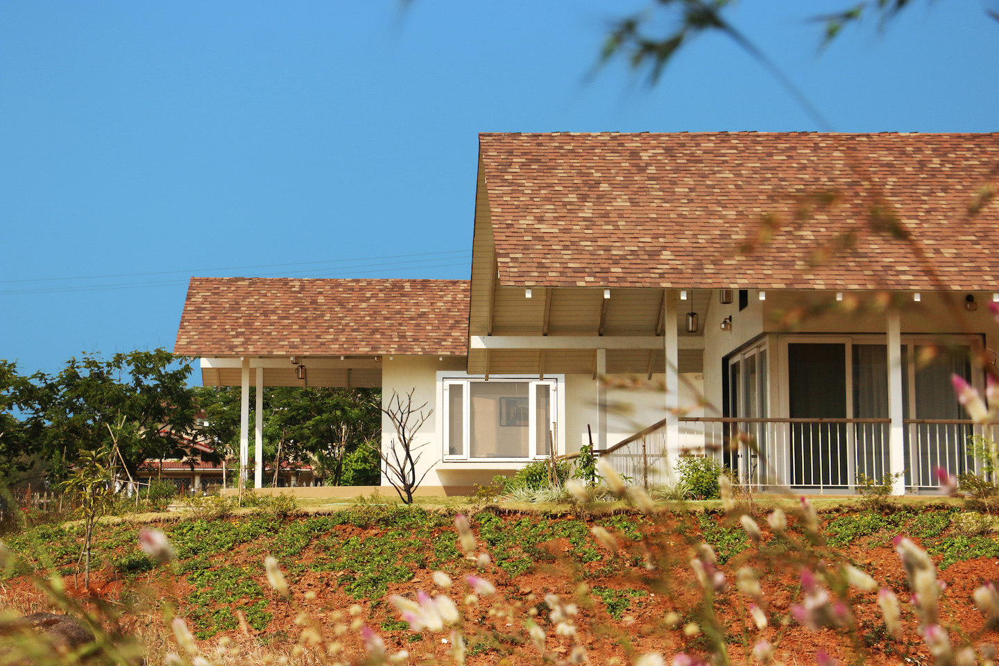 A rustic farmhouse that spatially embodies slow living - India Design World